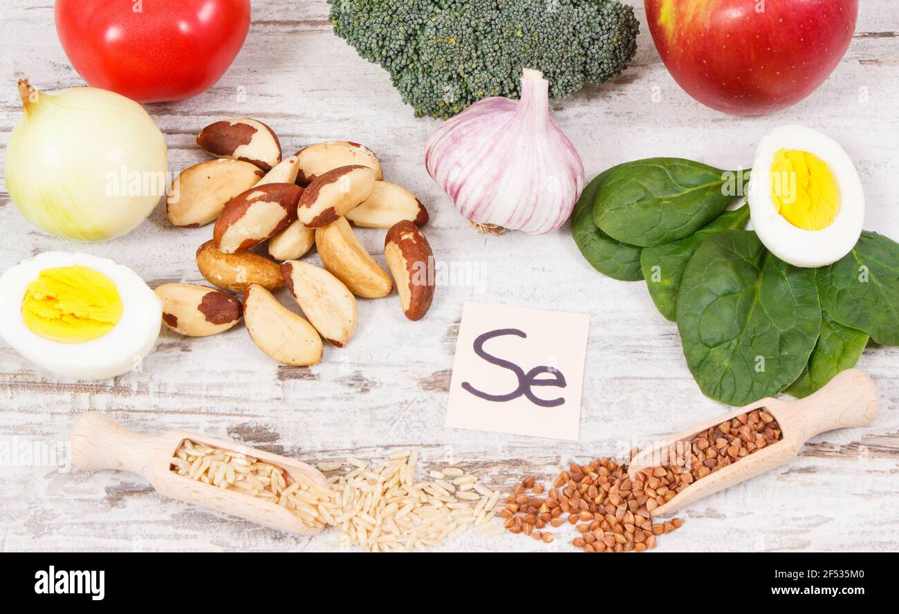 Food containing selenium, vitamins and dietary fiber, natural sources ...