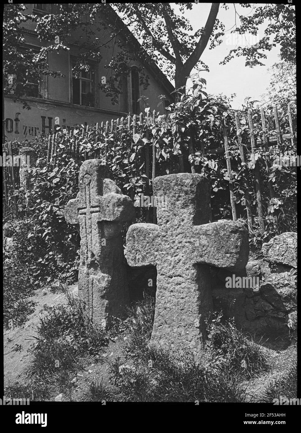 Two crosses iconography hi-res stock photography and images - Alamy