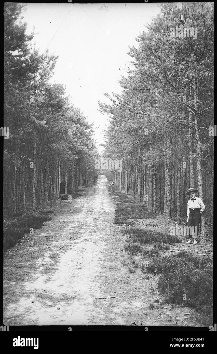 Narrow ground Black and White Stock Photos & Images - Alamy