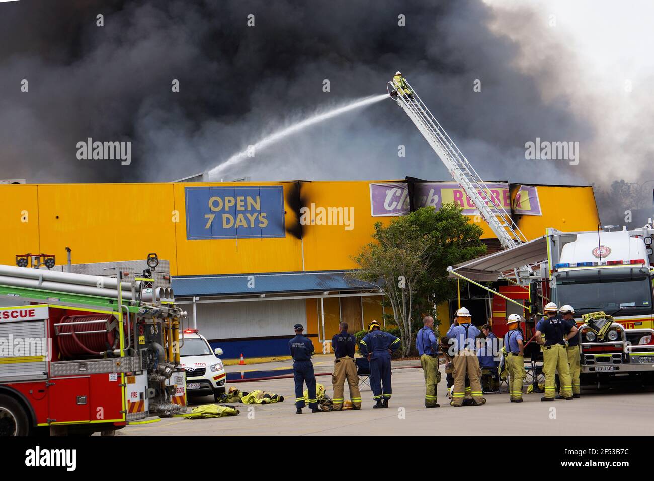 Australian fire engines hi-res stock photography and images - Alamy