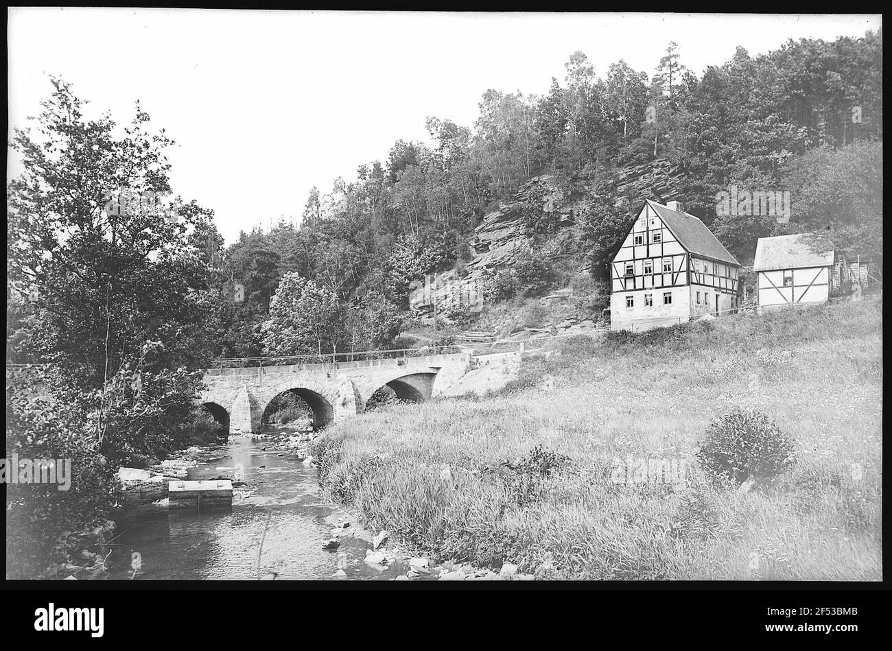 Bridge life Black and White Stock Photos & Images - Alamy