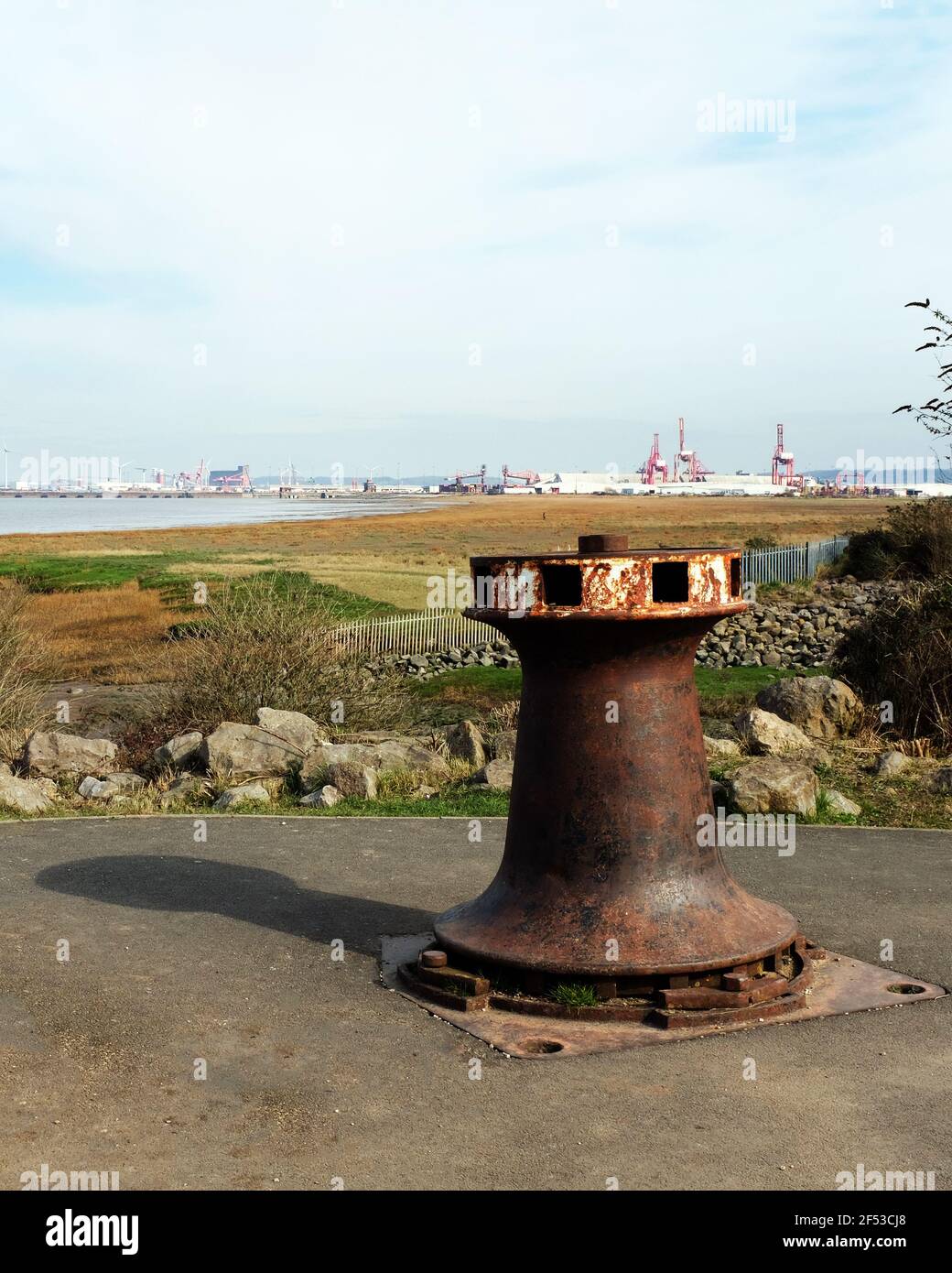 Old capstan hi-res stock photography and images - Alamy