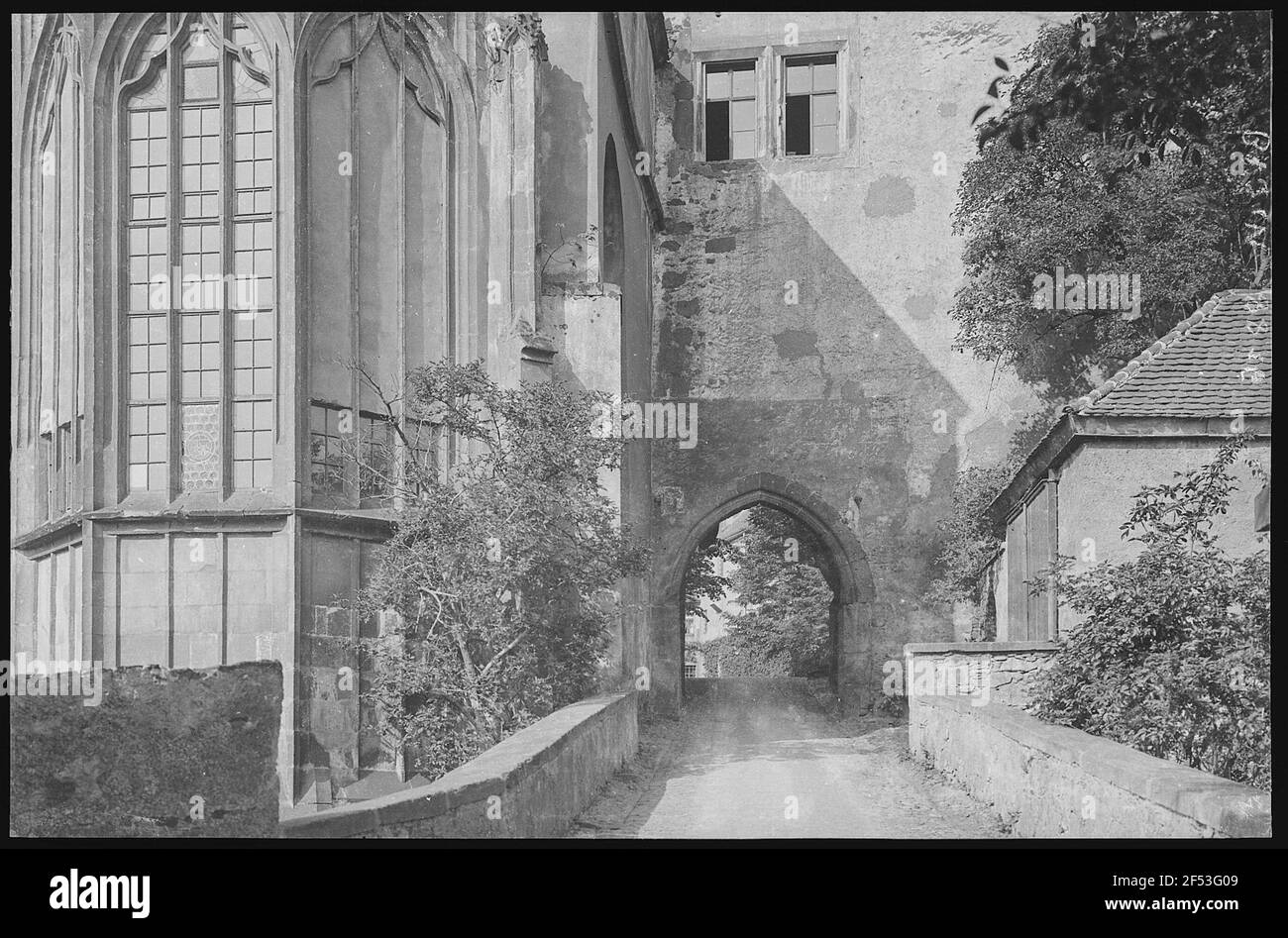 Old castle walls in Black and White Stock Photos & Images - Alamy