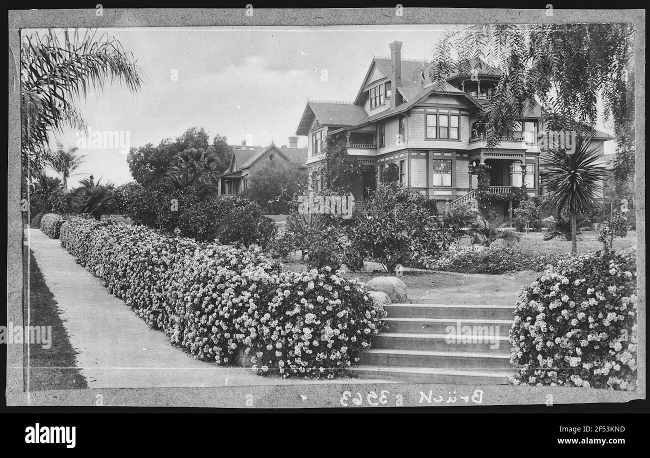 A Typical California Home Stock Photo - Alamy