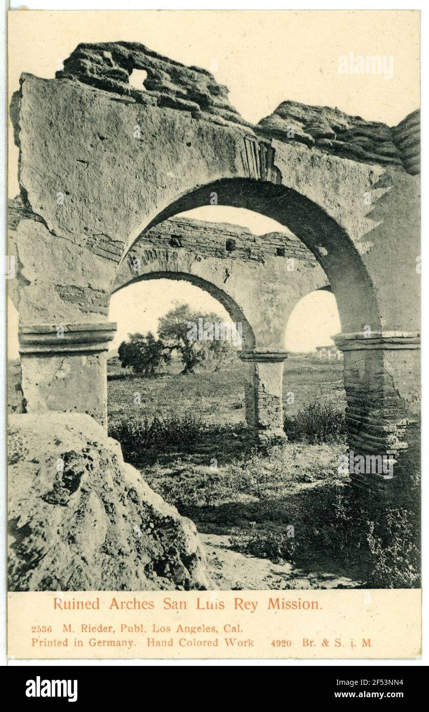 Arches ruins Cut Out Stock Images & Pictures - Alamy