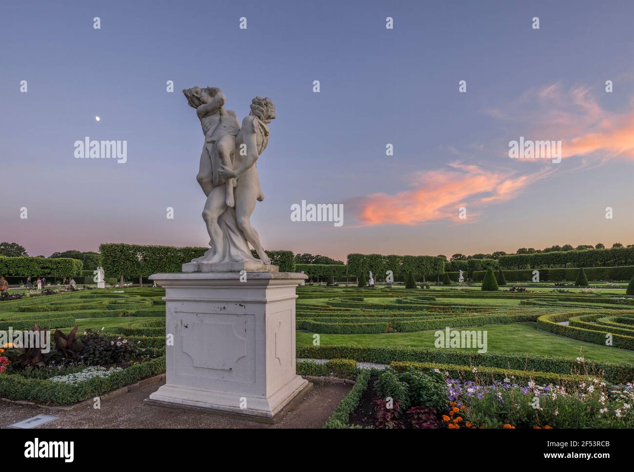 Statue of daphne hi-res stock photography and images - Alamy