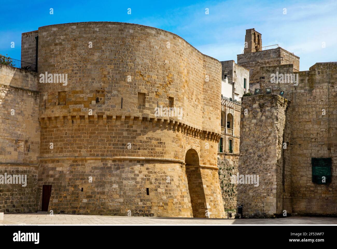 Castello di otranto hi-res stock photography and images - Alamy