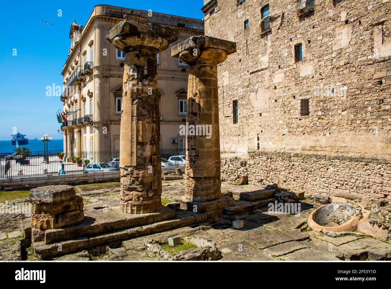 Neptune temple hi-res stock photography and images - Alamy