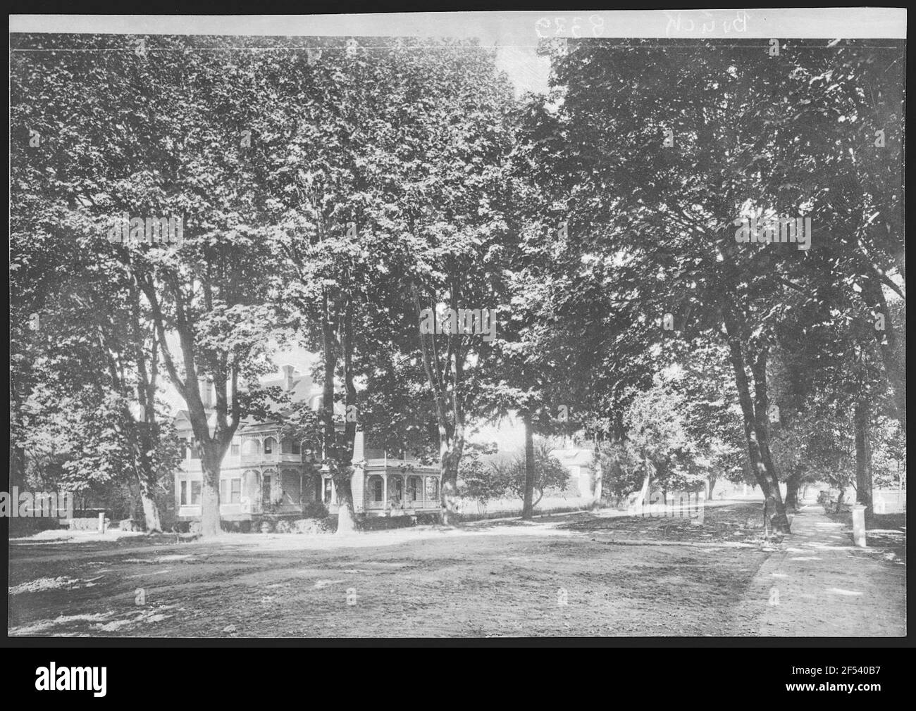 Oregon businesses Black and White Stock Photos & Images - Alamy