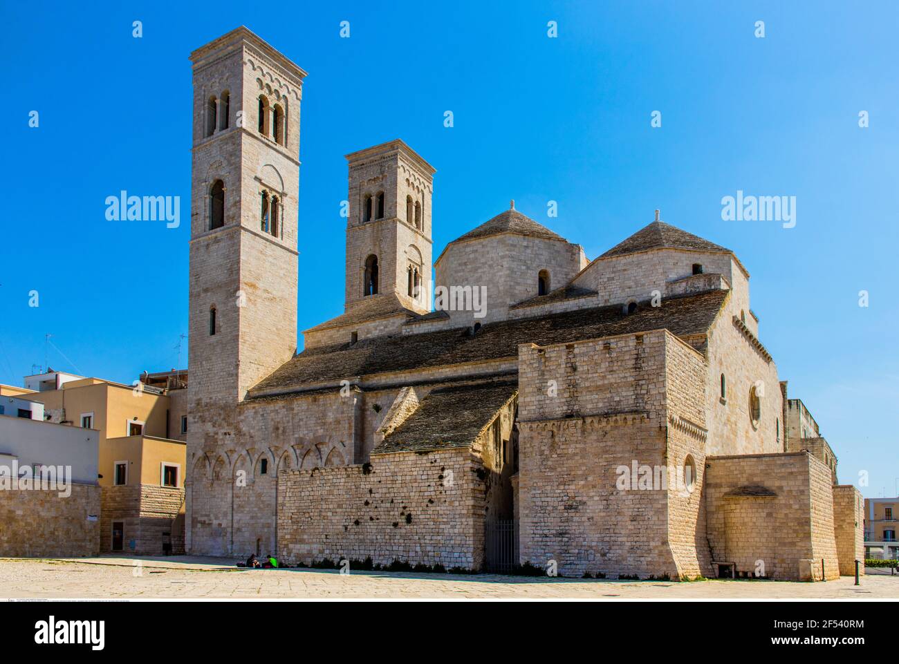 Duomo of molfetta hi-res stock photography and images - Alamy