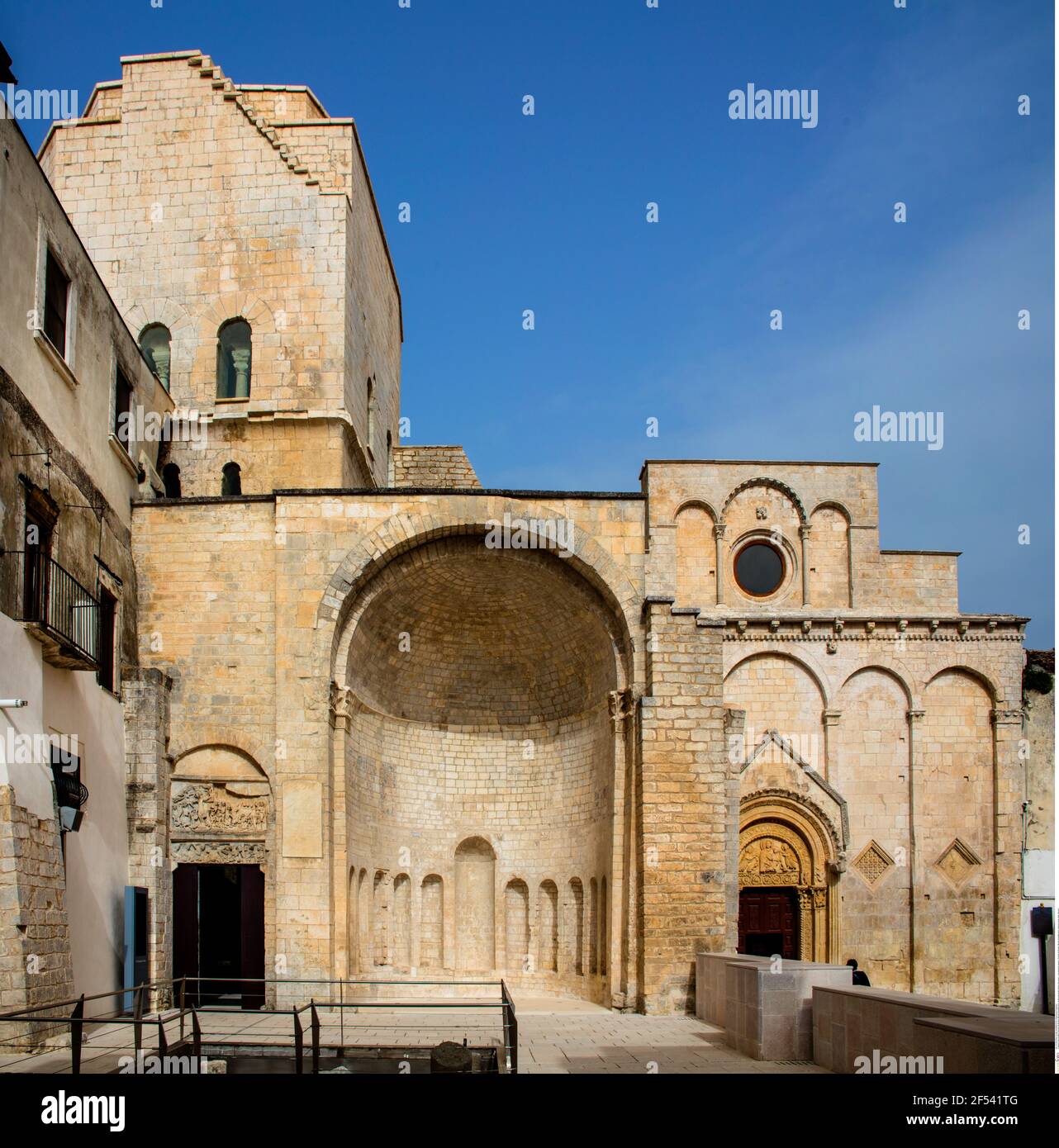 Tomba di di rotari hi-res stock photography and images - Alamy