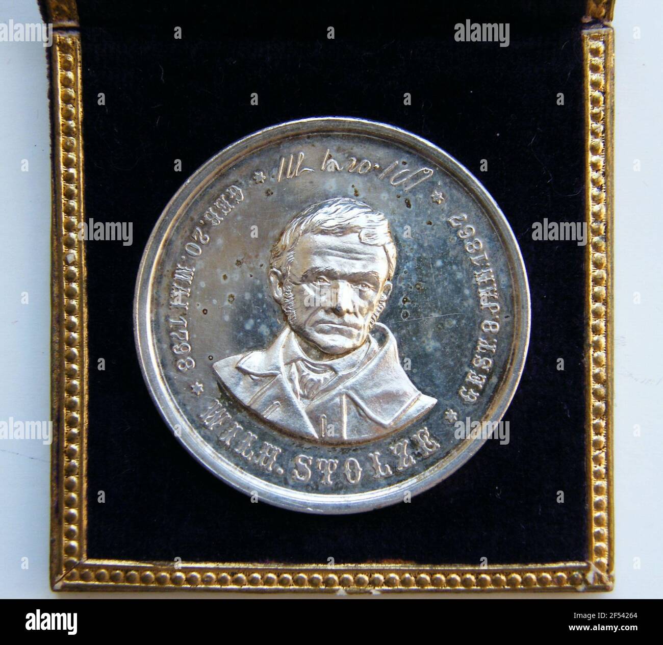 Vintage medal of honors hi-res stock photography and images - Alamy