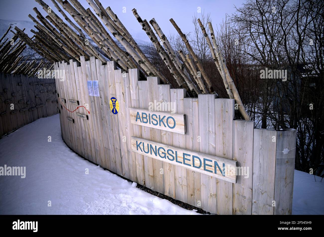 Kungsleden hiking trail STF Abisko tourist station Photo Janerik ...