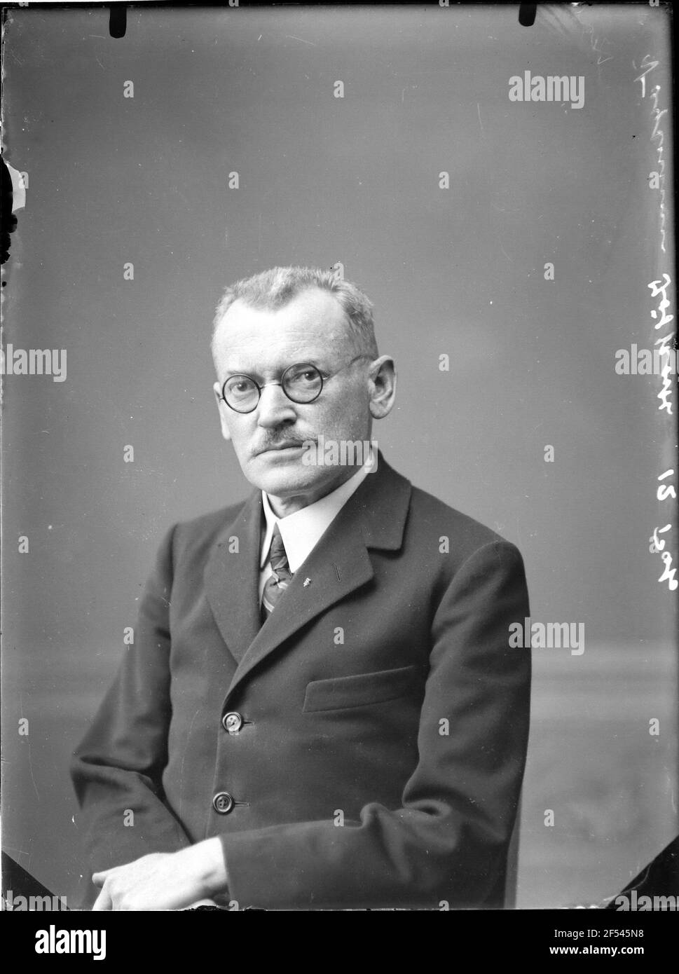 Formal studio portraiture Black and White Stock Photos & Images - Alamy