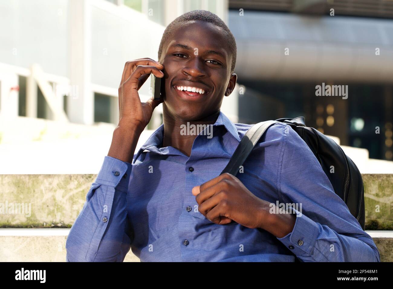 Black guy making phone call hi-res stock photography and images - Alamy