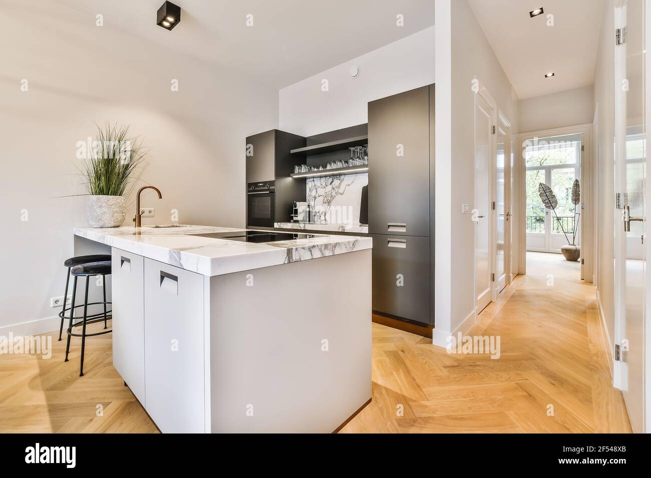 Modern kitchen design Stock Photo - Alamy