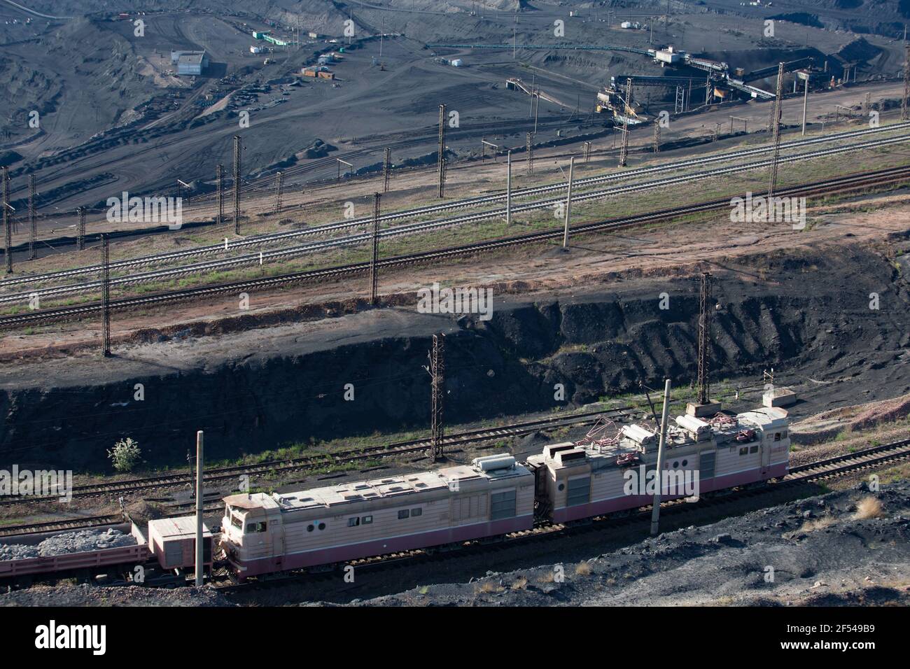 Coal mining open cast hi-res stock photography and images - Alamy