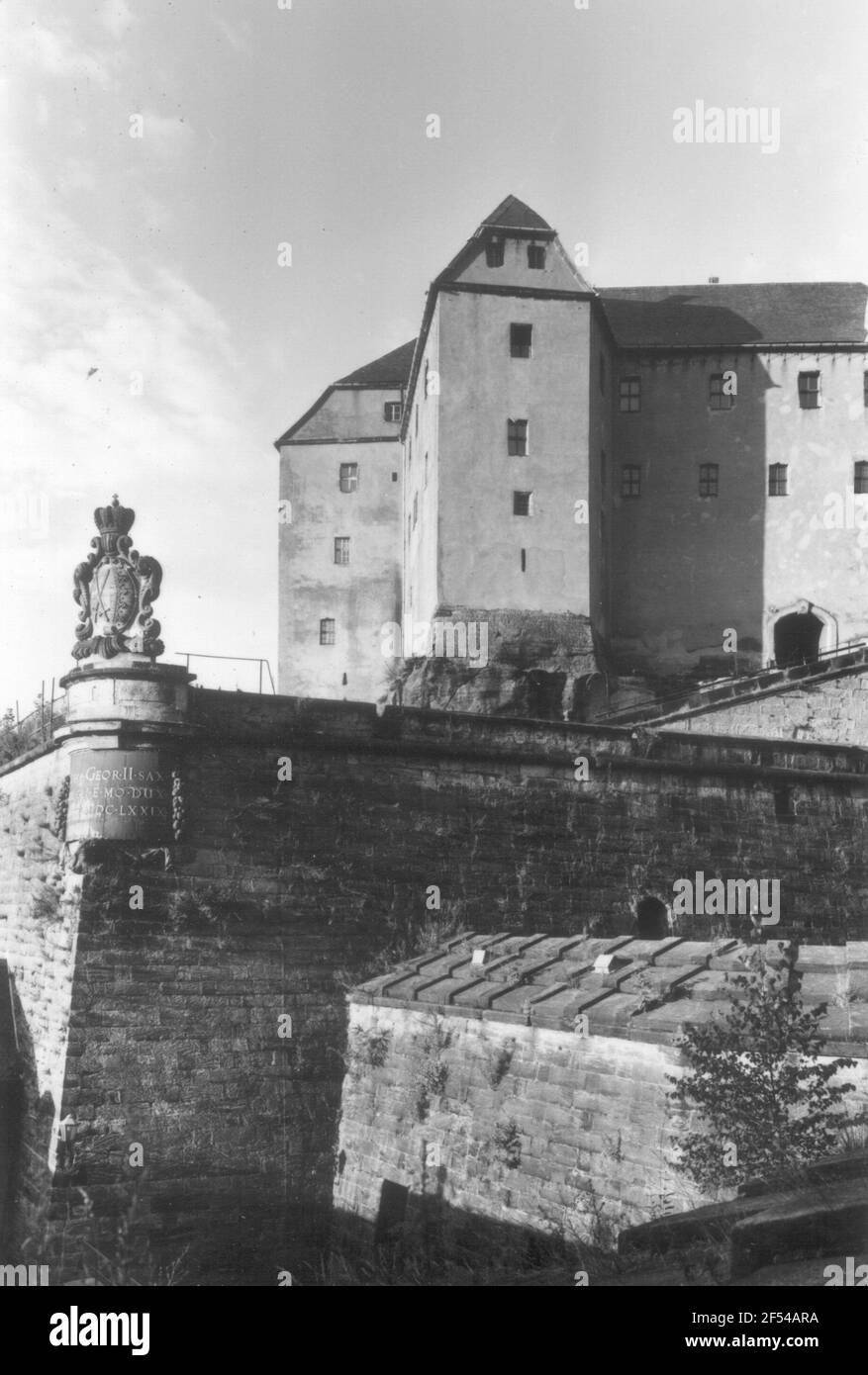 Century v a c Black and White Stock Photos & Images - Alamy