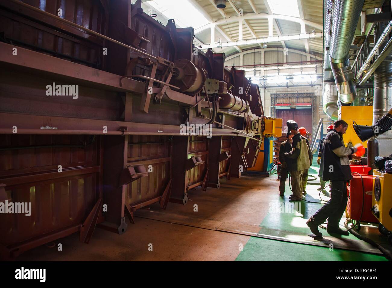 Car body welding process hi-res stock photography and images - Alamy