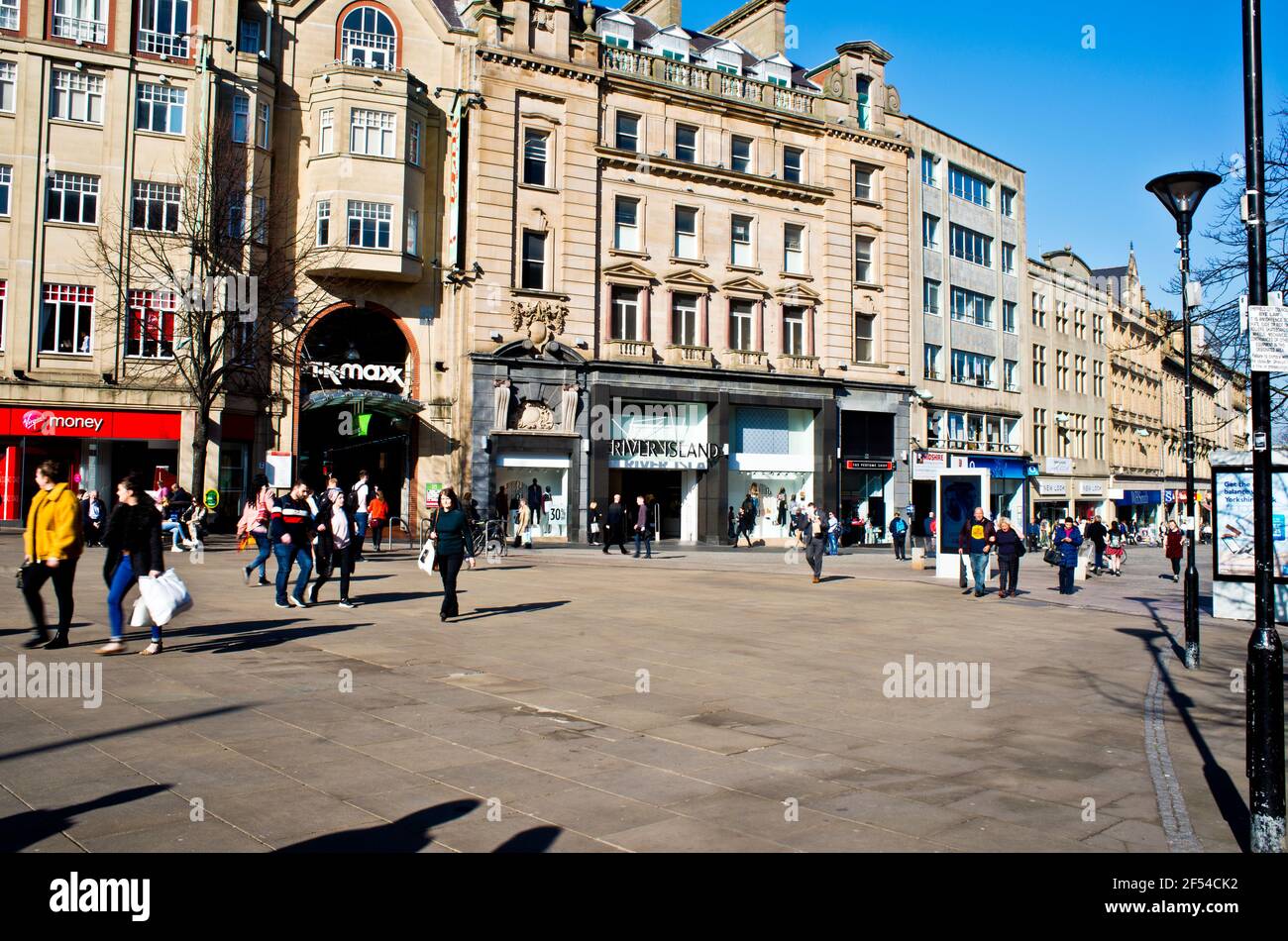 Sheffield city centre shops hi-res stock photography and images - Alamy