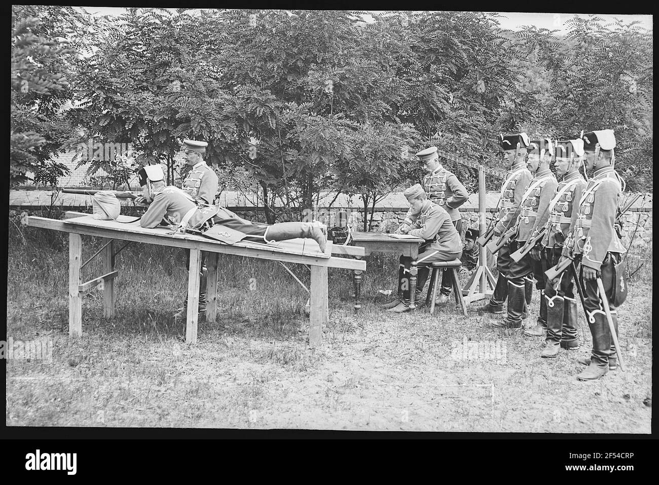 Torgau. Thür.-Hus.-Regim. No. 12 - on the shooting range Stock Photo ...