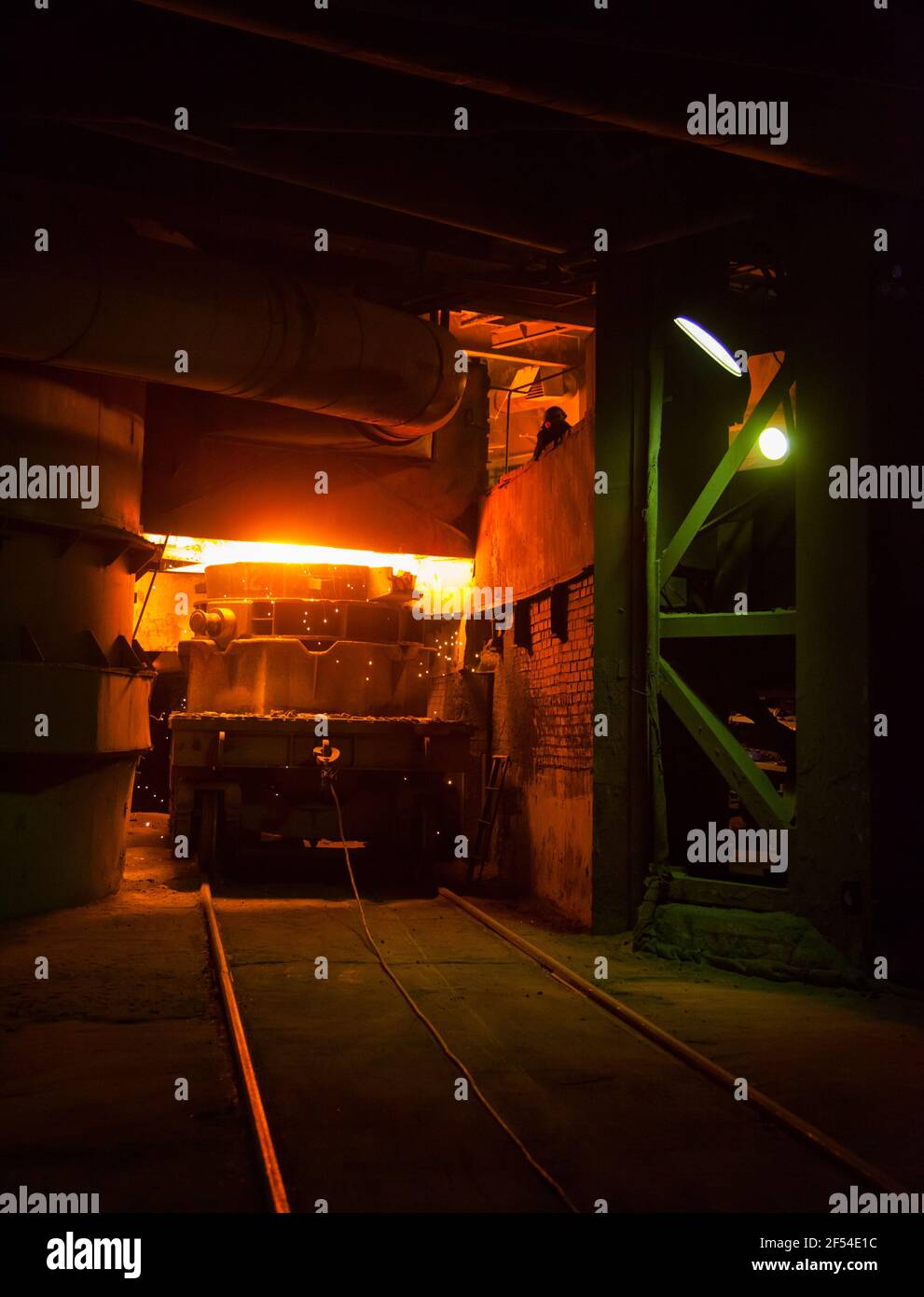Molten metal train hi-res stock photography and images - Alamy
