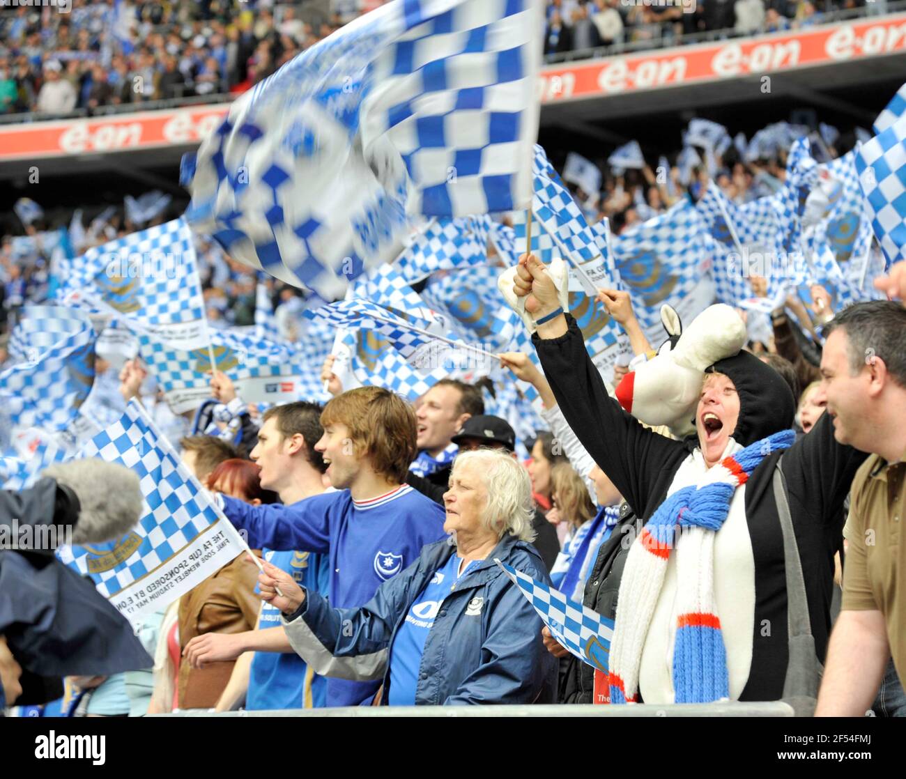 17 52008 hi-res stock photography and images - Alamy