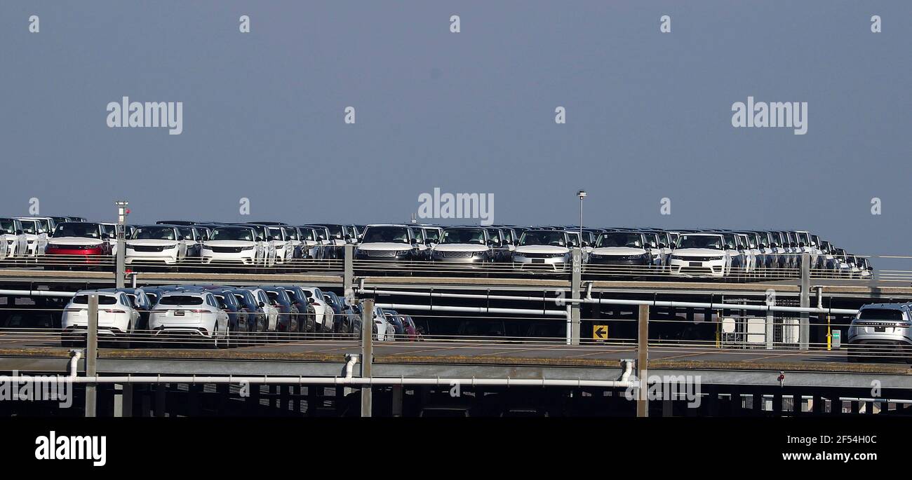 Southampton dock cars hi-res stock photography and images - Alamy