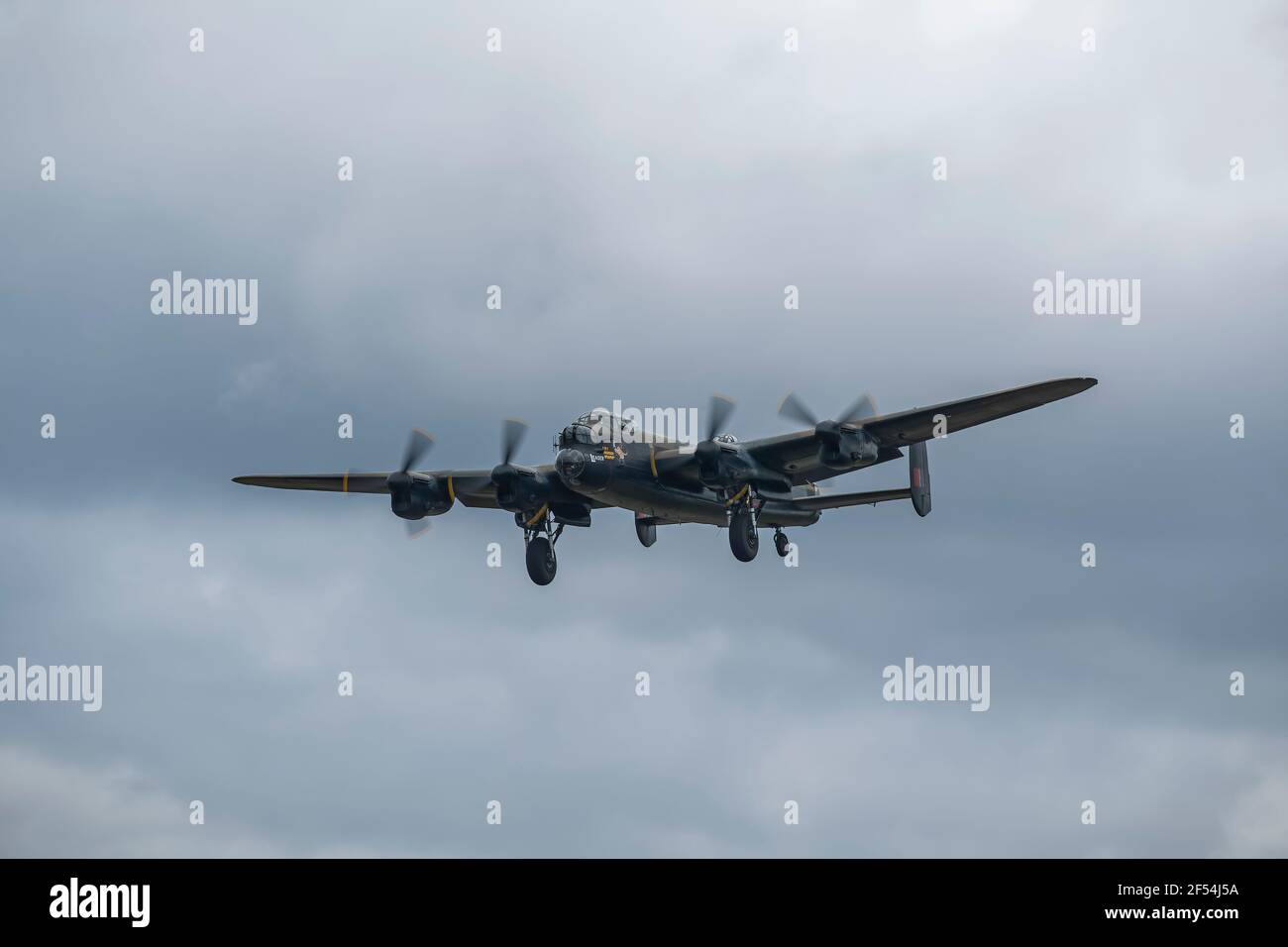 Raf lancaster bomber hi-res stock photography and images - Alamy