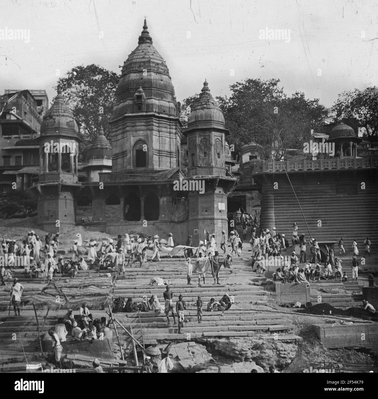 Varanasi (Benares), India. Pilgrims at Manikarnika Ghat in Ritual ...