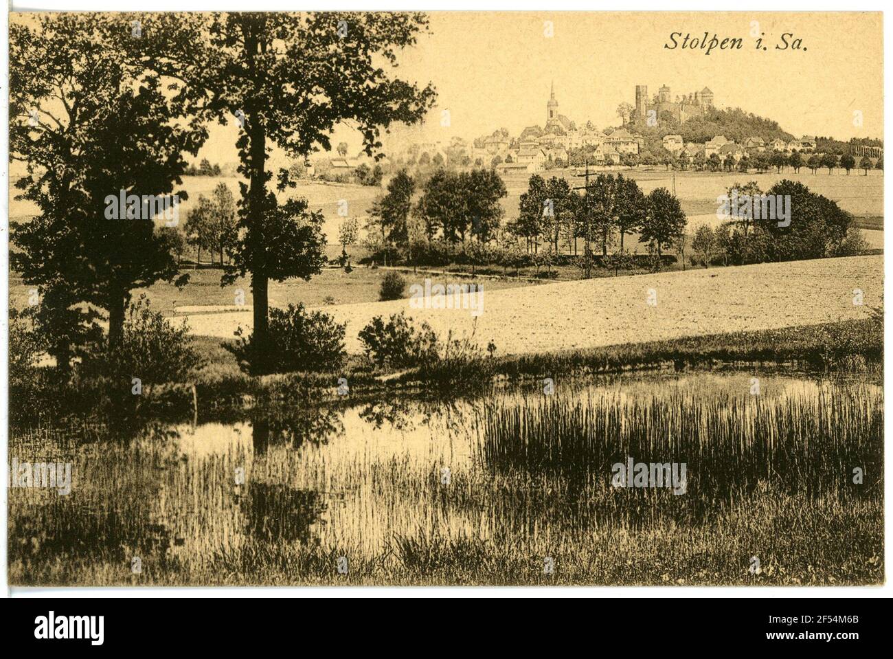 Rural castle view Cut Out Stock Images & Pictures - Alamy