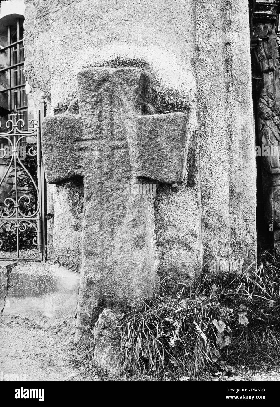 Medieval carvings stone Black and White Stock Photos & Images - Alamy