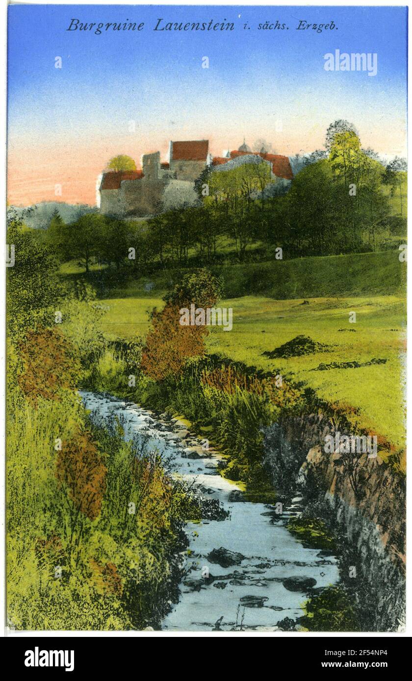 Castle ruins Lauenstein. Burgruine Stock Photo - Alamy