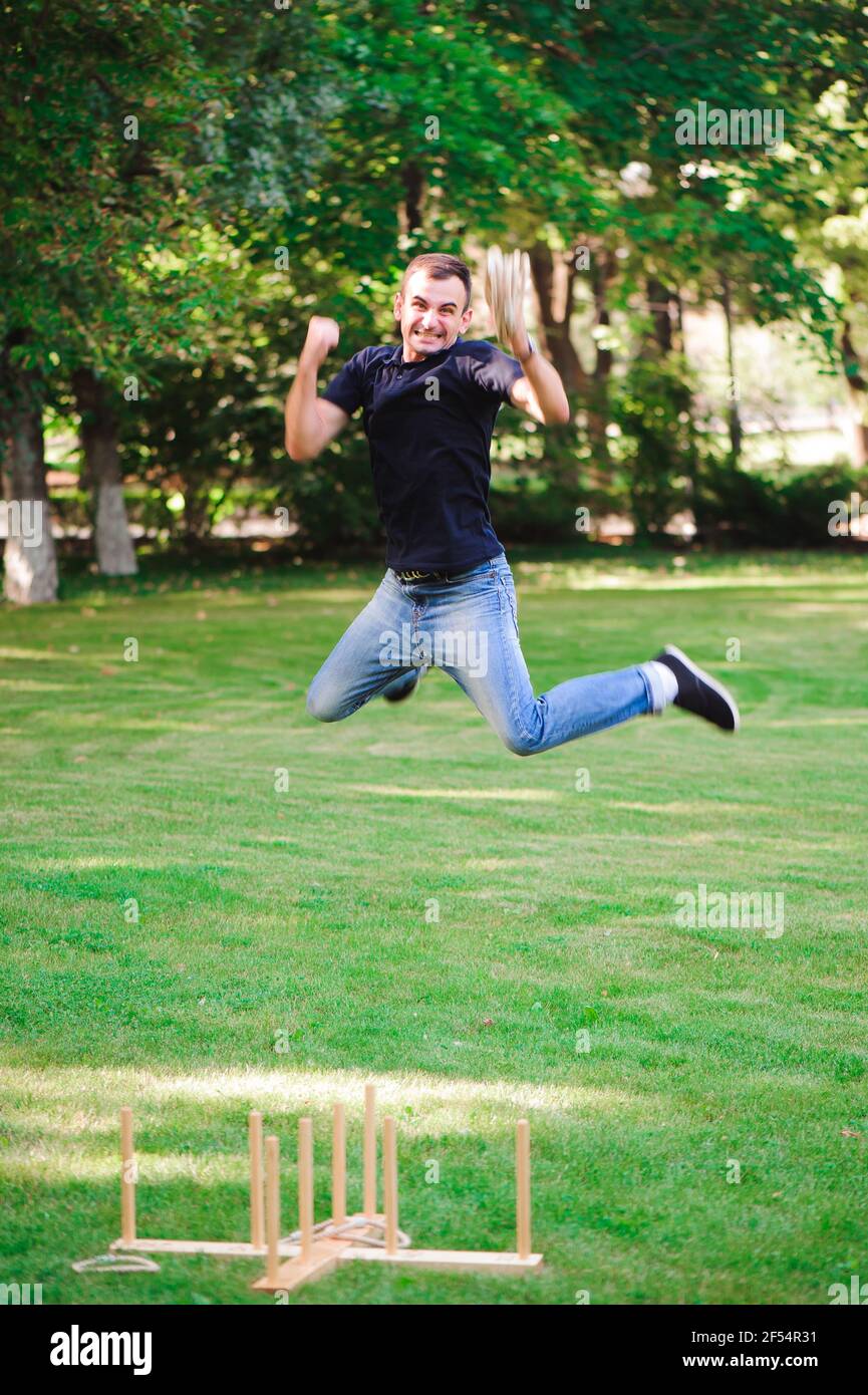 Throwing rings hi-res stock photography and images - Alamy