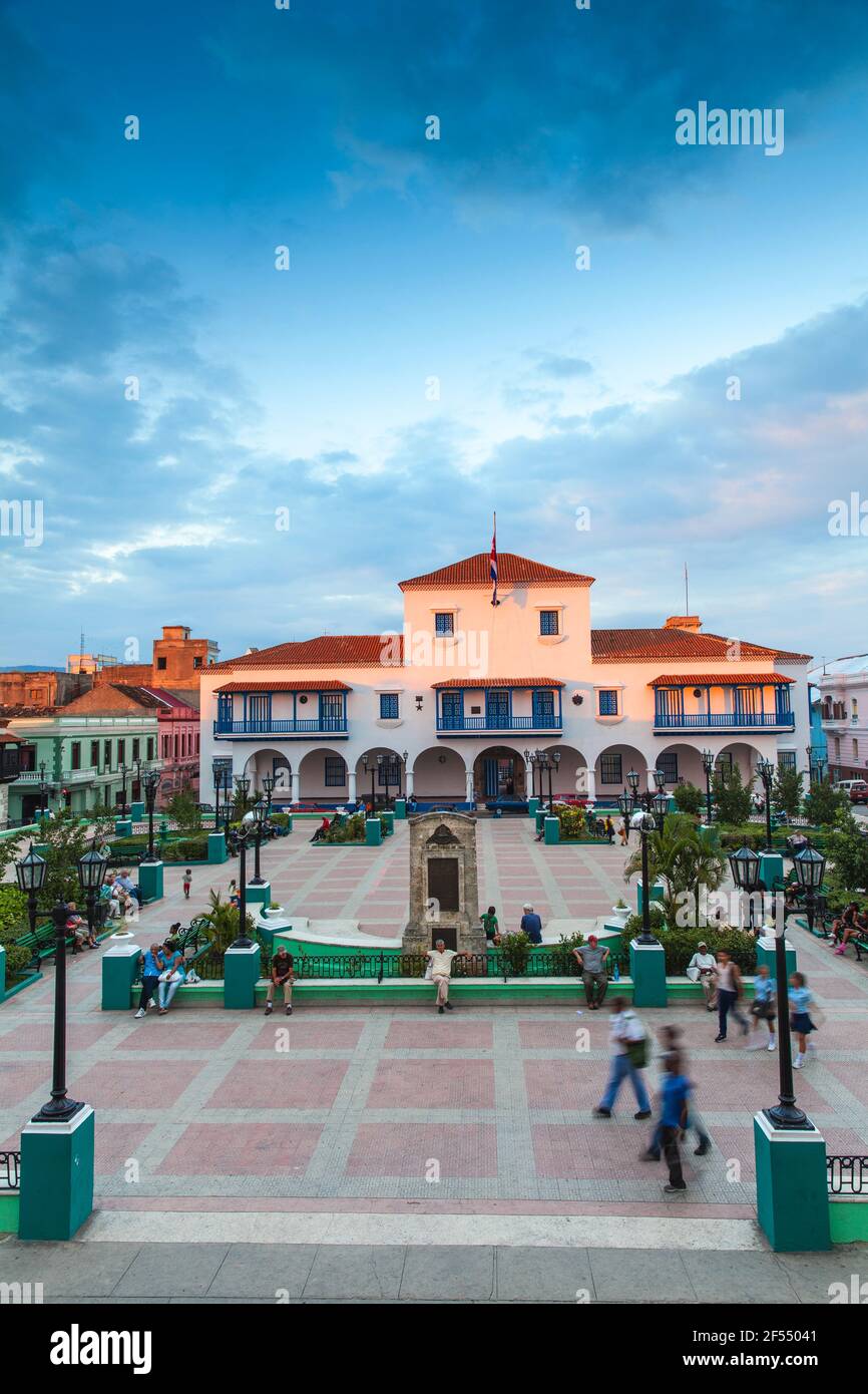Parque central cespedes hi-res stock photography and images - Alamy