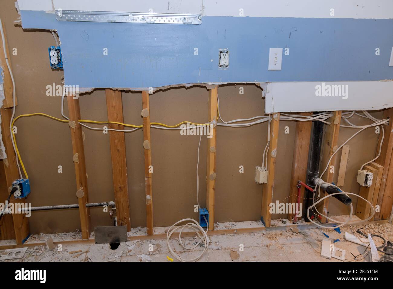 Sheetrock wall hi-res stock photography and images - Alamy