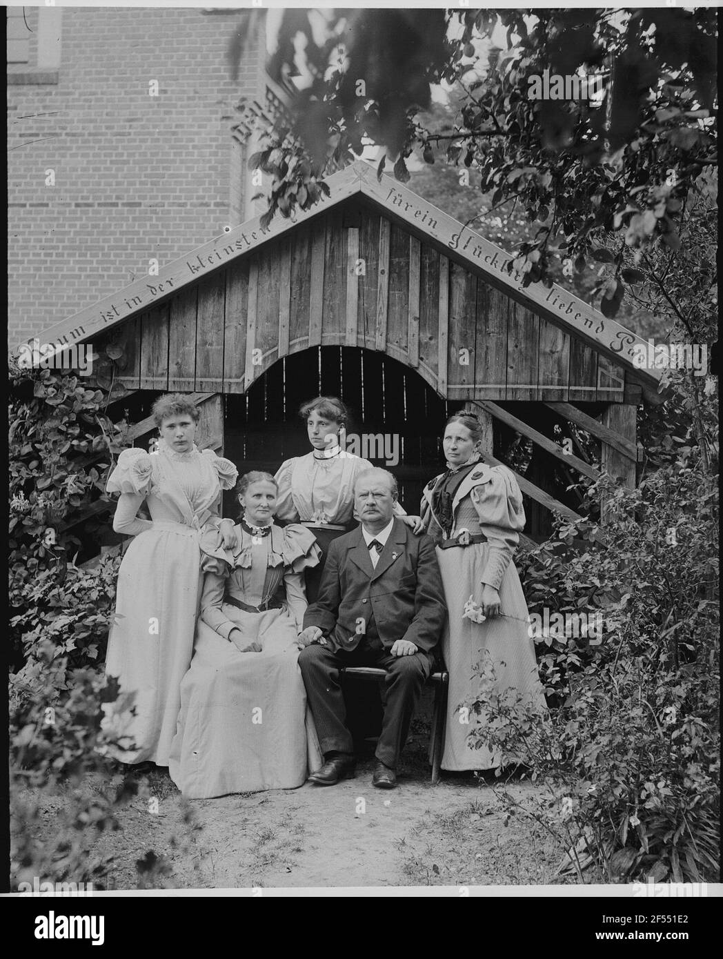 Noble family life Black and White Stock Photos & Images - Alamy