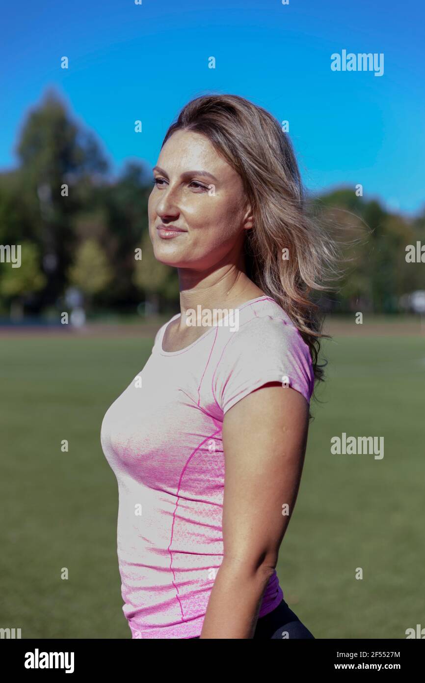 35 year old female hi-res stock photography and images - Alamy 35 year old female hi-res stock photography and images - Alamy
