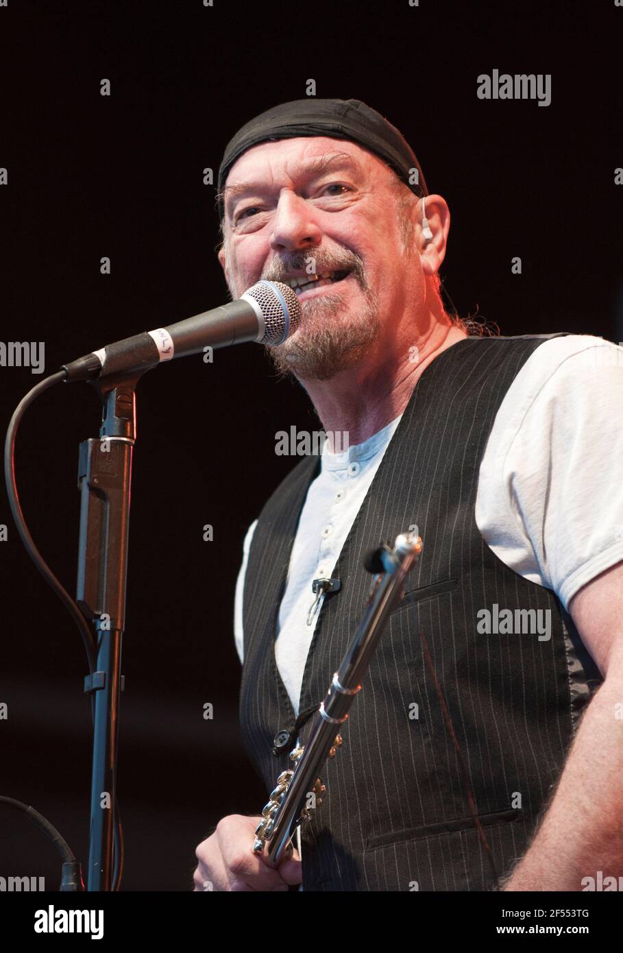 Singer/songwriter and multi-instrumentalist, Ian Anderson former leader ...