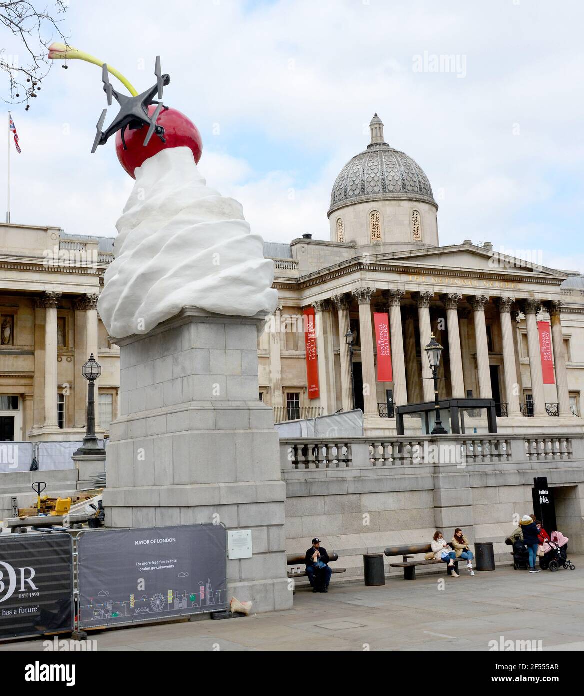 Trafalgar square drone camera store