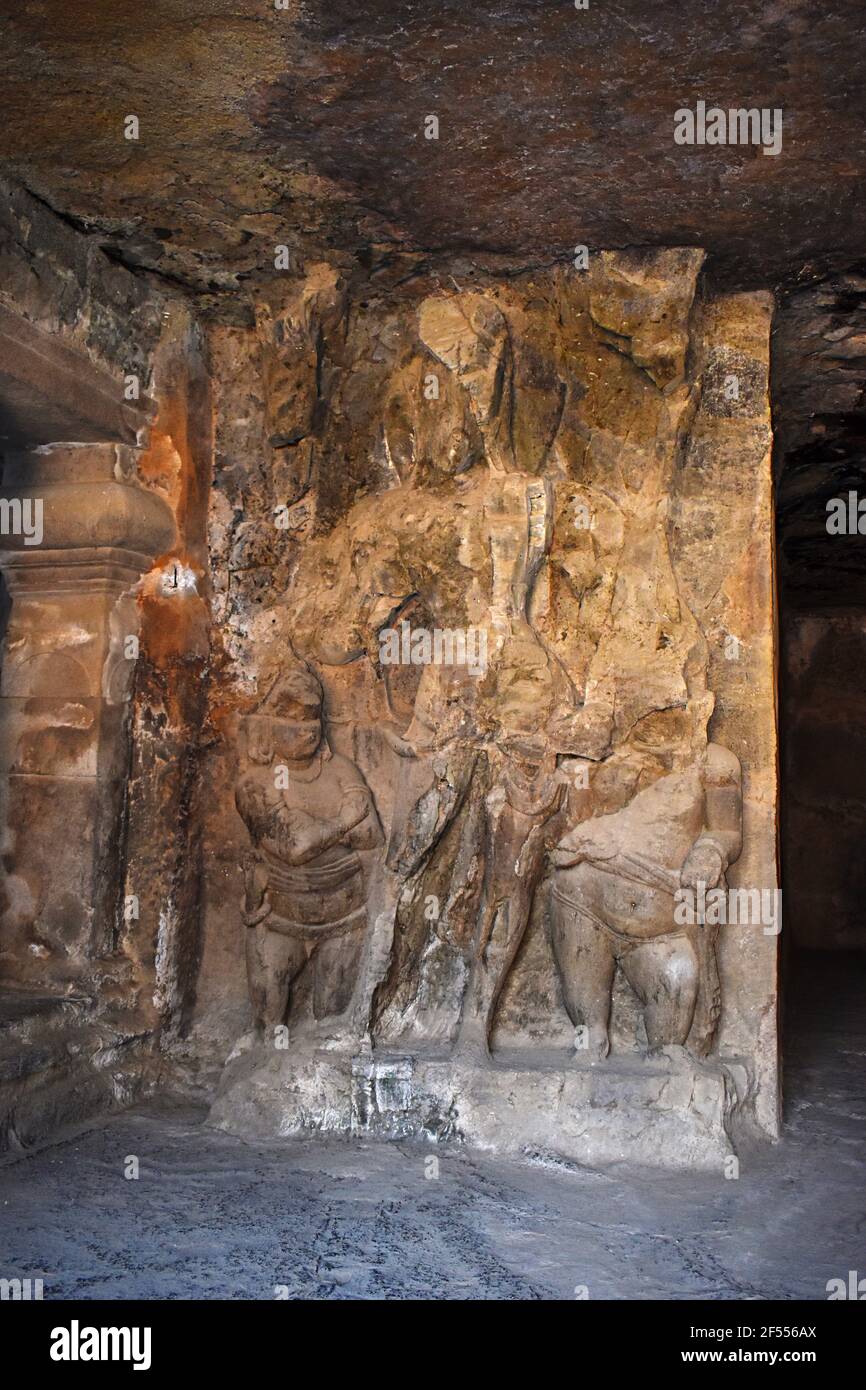 Dvarapalas (gate guardians) West Wing Shrine, Elephanta Caves, Cave No ...