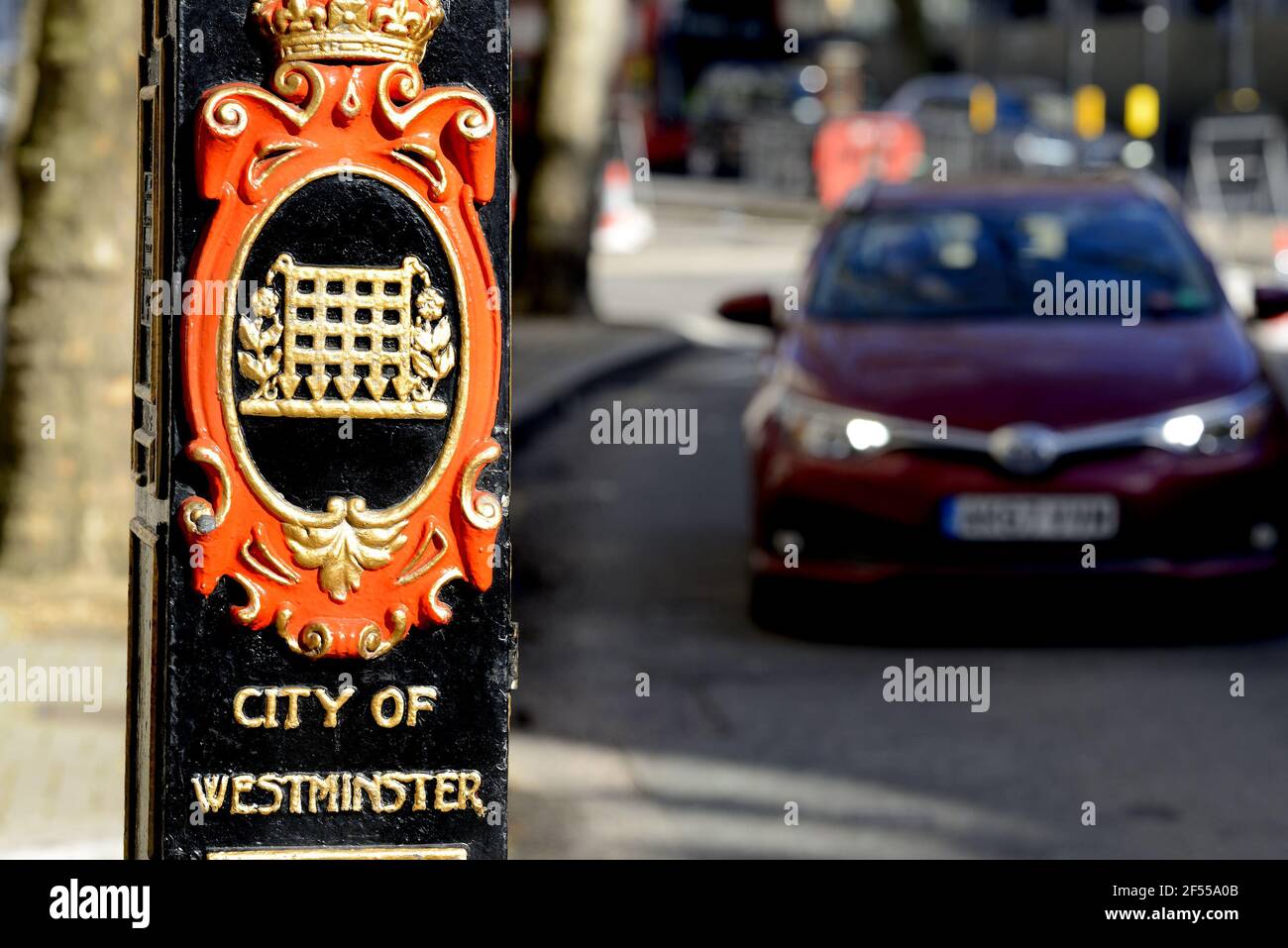 City of westminster lamp post hi-res stock photography and images - Alamy