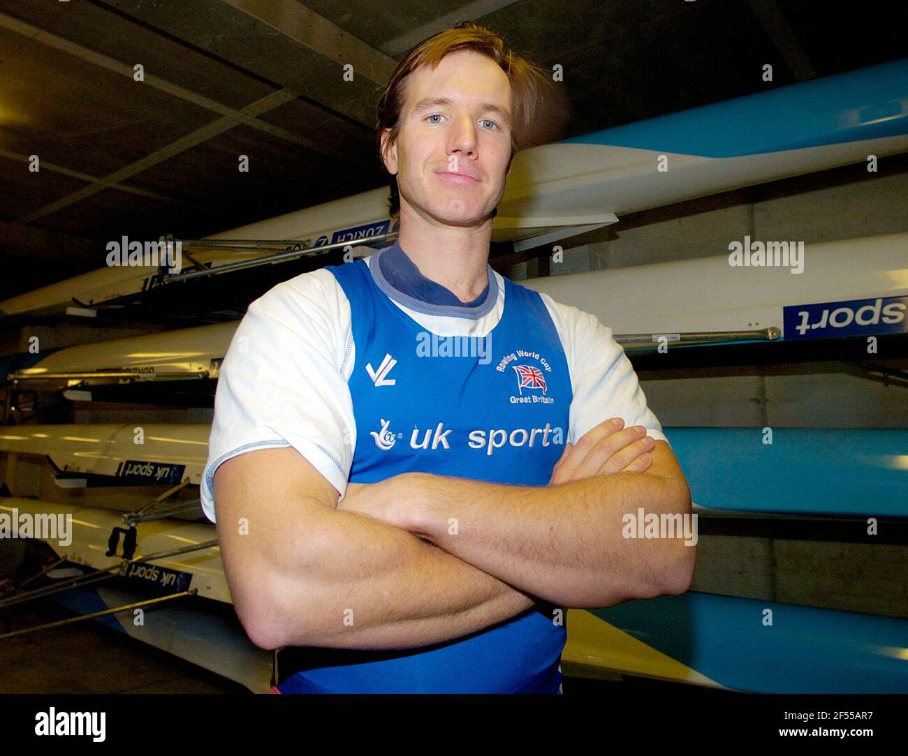 EDWARD COODE BRITISH OLYMPIC ROWER AT HAMMERSMITH 29/1/2004 PICTURE ...