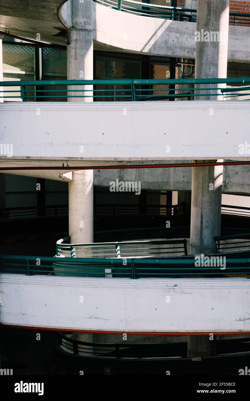 Spiral ramp parking garage hi-res stock photography and images - Alamy