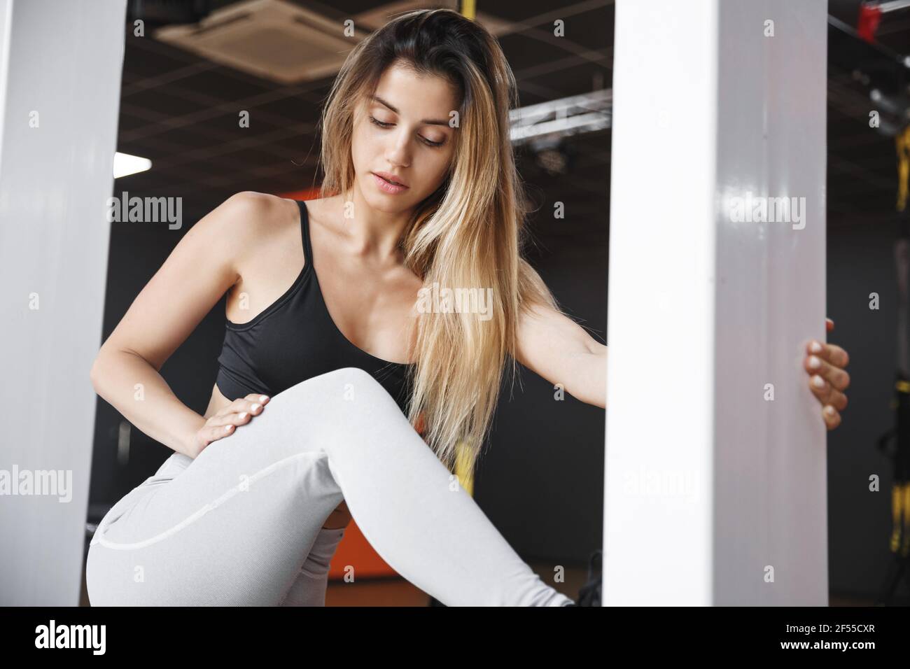 Close-up busy focused, motivated gorgeous sportswoman, girl in ...