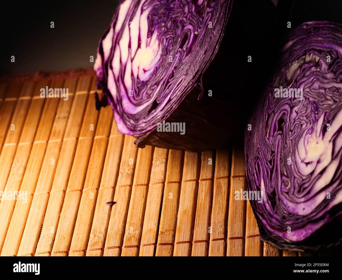 Red cabbage close-up. The texture of the cut cabbage Stock Photo - Alamy