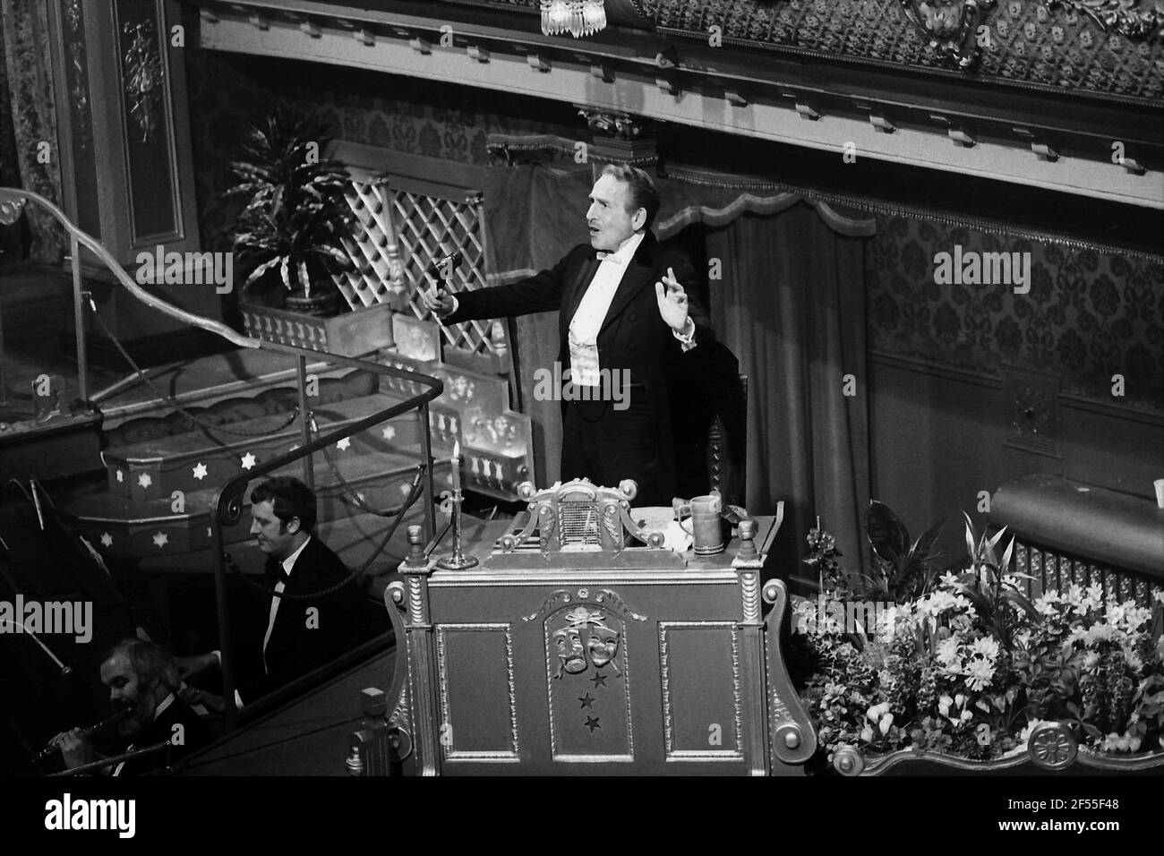 Roy Hudd and actor pals at the City Varieties theatre in Leeds in Feb ...