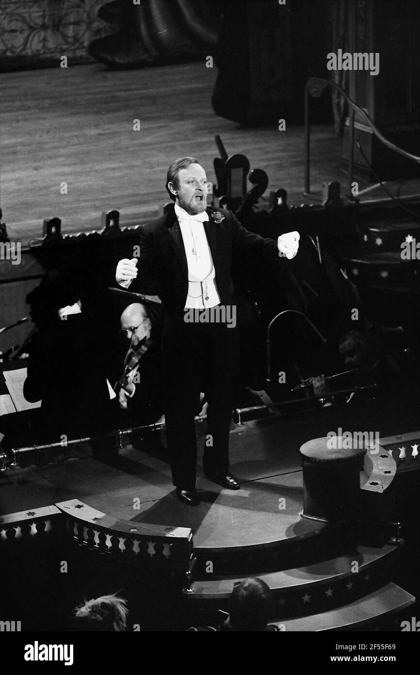 Roy Hudd and actor pals at the City Varieties theatre in Leeds in Feb ...