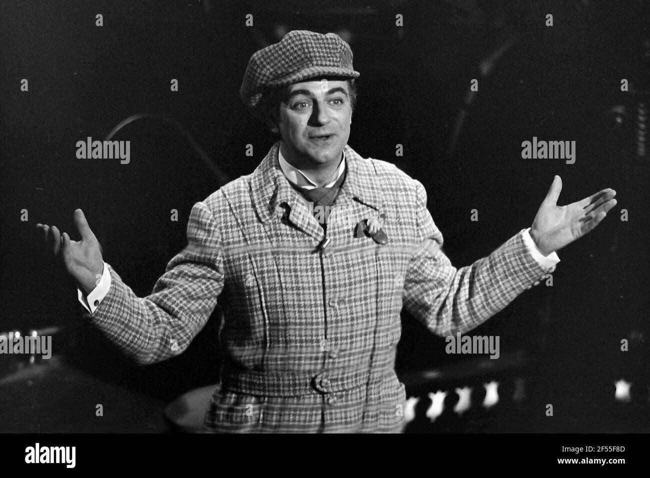 Roy Hudd and actor pals at the City Varieties theatre in Leeds in Feb ...