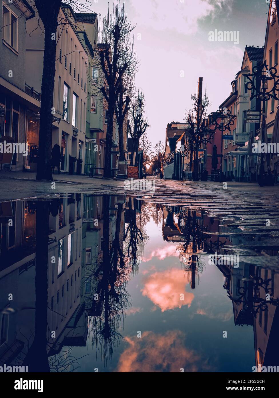 Puddlecity hi-res stock photography and images - Alamy